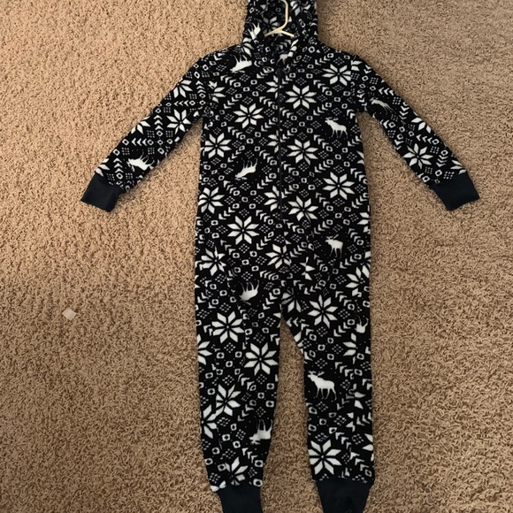abercrombie kids | Pajamas | Kids Christmas Onesie | Poshmark